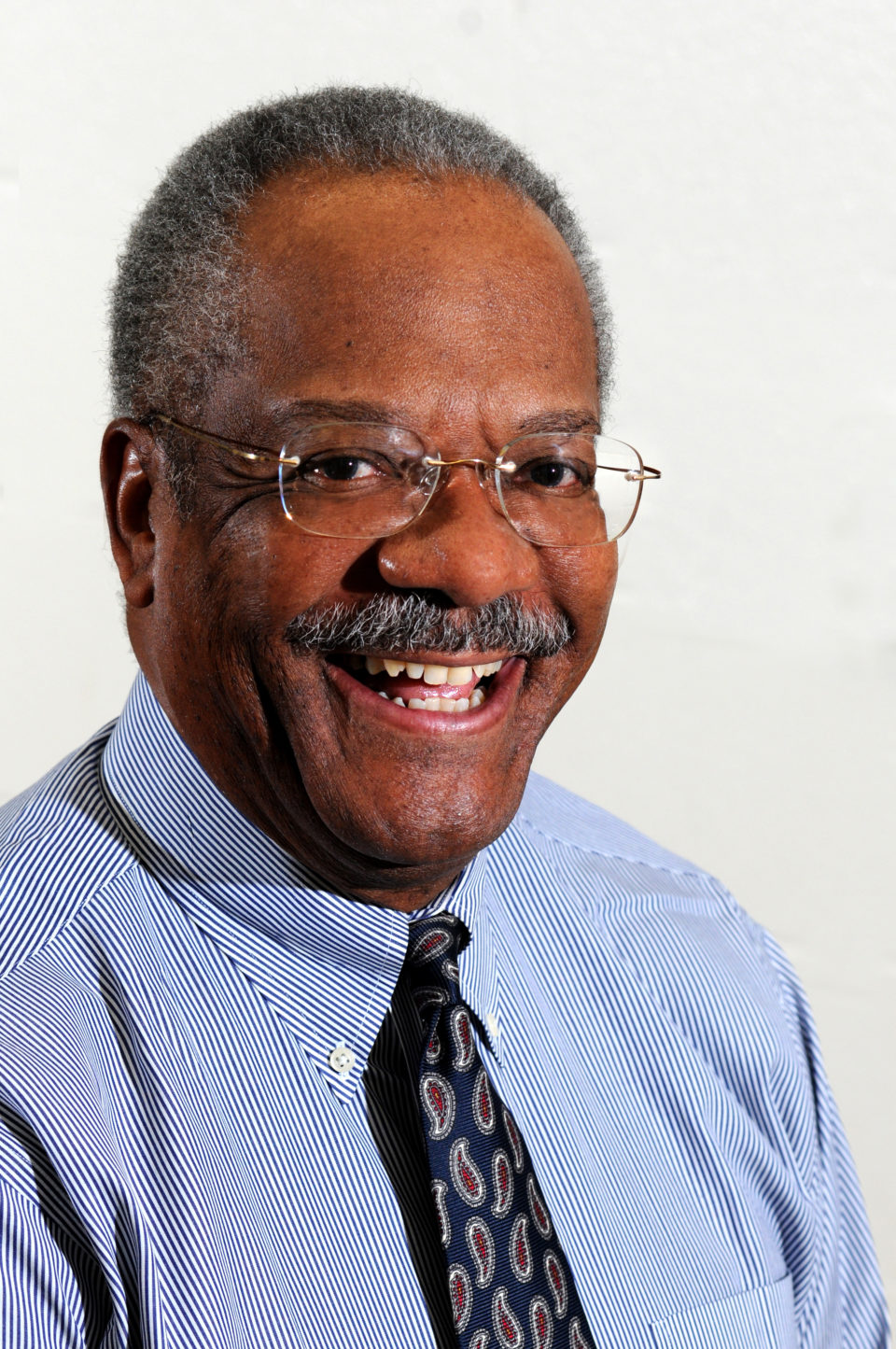 Union Finds Longstanding Racial Pay Gap - journal-isms.com